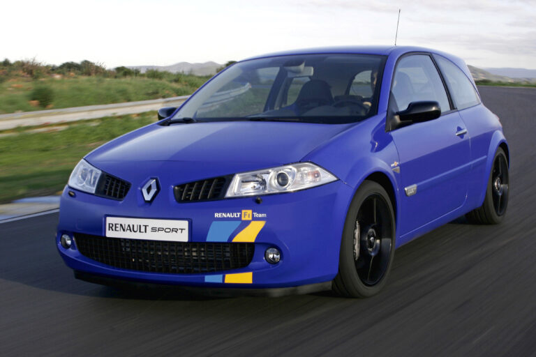 RenaultSport Megane 225 buying guide, history and review - Octane Magazine