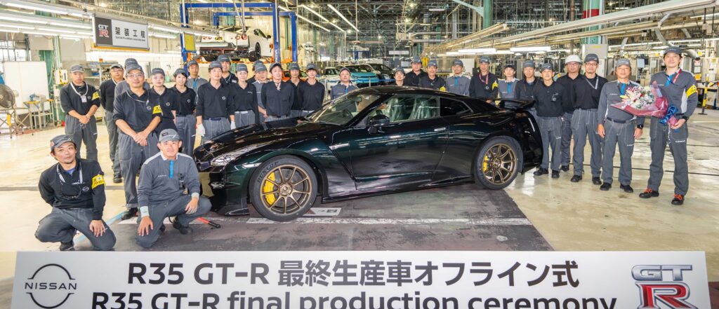 Nissan bids farewell to the R35 GT-R after 18 years of production ...