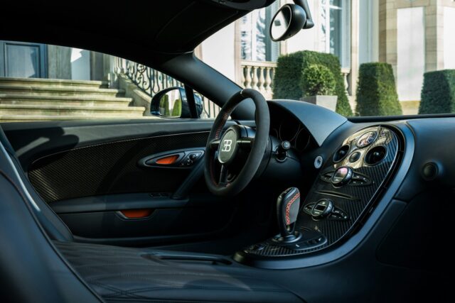 Bugatti restores Veyron Super Sport that set production car top speed ...